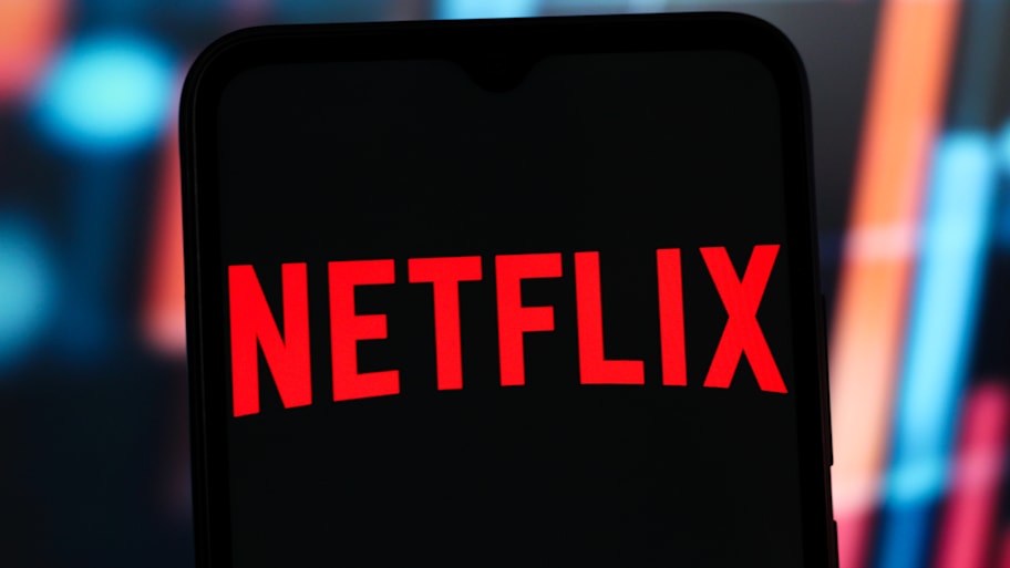 Josh Hartnett's Netflix thriller series adds Stranger Things and Black ...