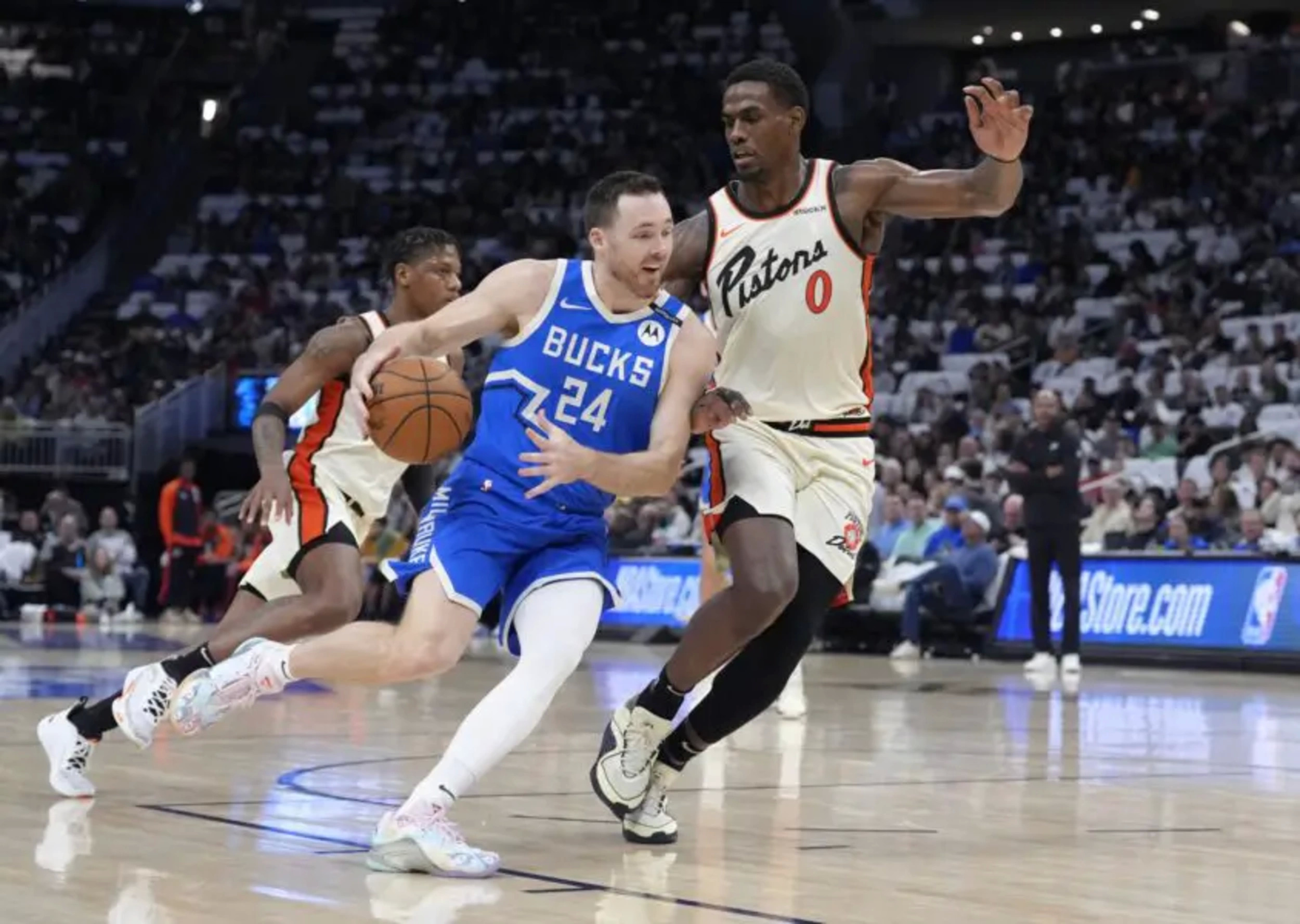Milwaukee Bucks Burn 2 Second-Round Picks in Bizarre Pat Connaughton ...