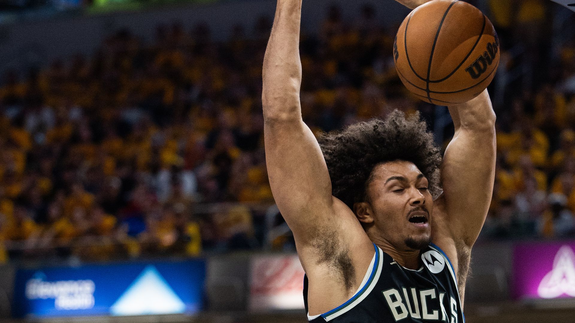 Jericho Sims returns with Bucks