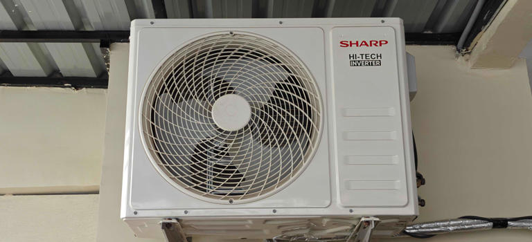 Sharp Seiryo AH-SI9V3B 1.5 Ton AC review: Neat design, efficient ...
