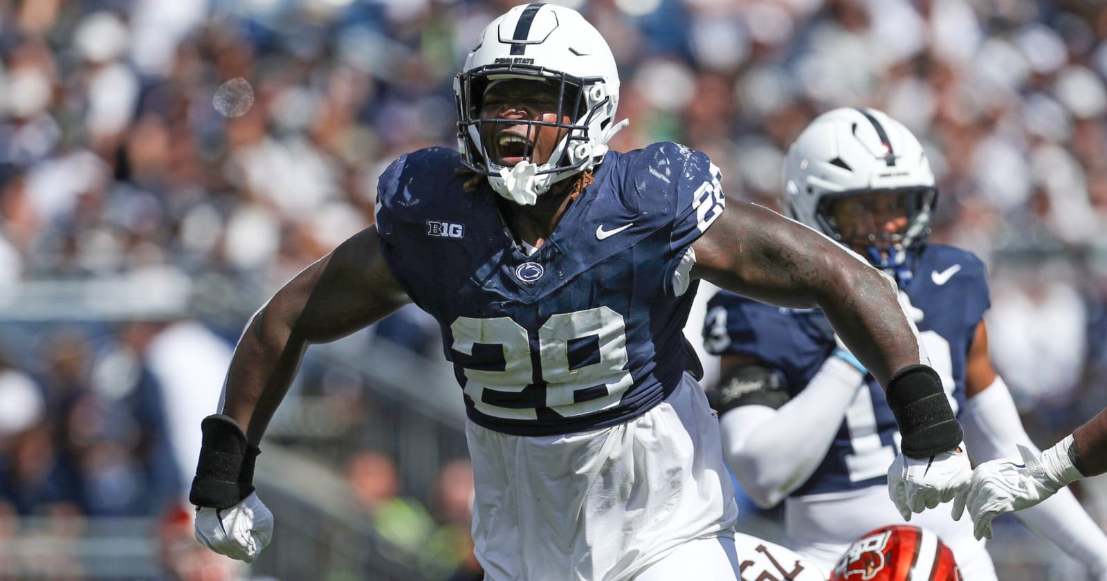 Penn State puts 3 on the Walter Camp preseason All-American team ...