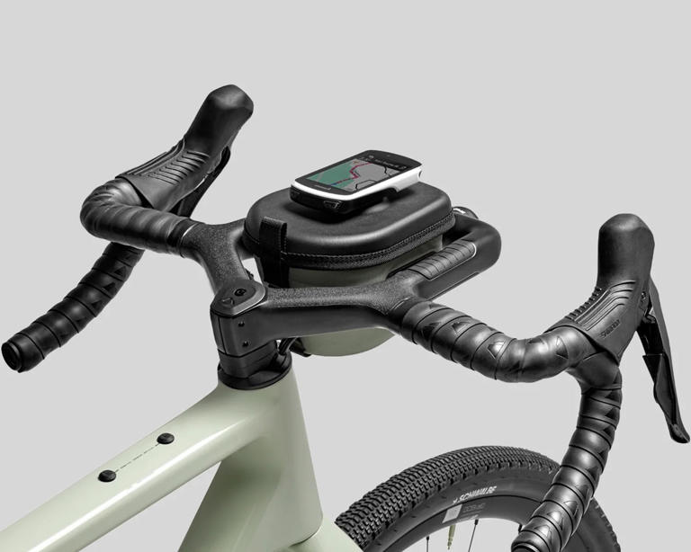 This versatile gravel bike’s innovative handlebars prove sometimes ...