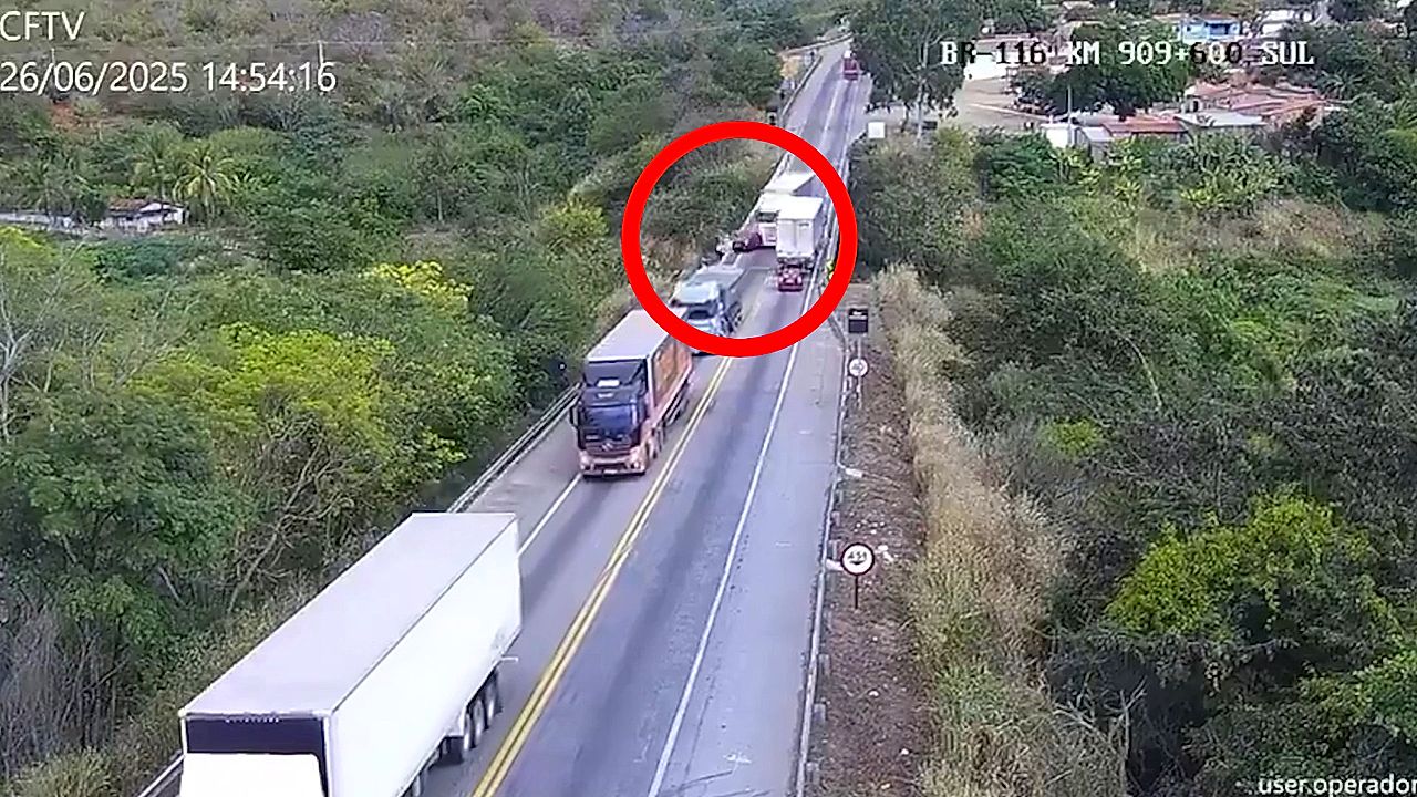 Brake failure causes huge highway disaster in Brazil