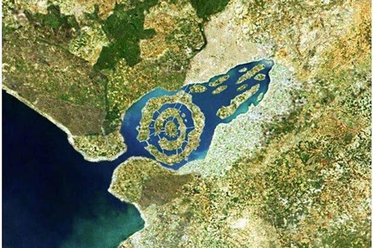 Real-life Atlantis 'FOUND' after 'mythical city' discovered beneath waves