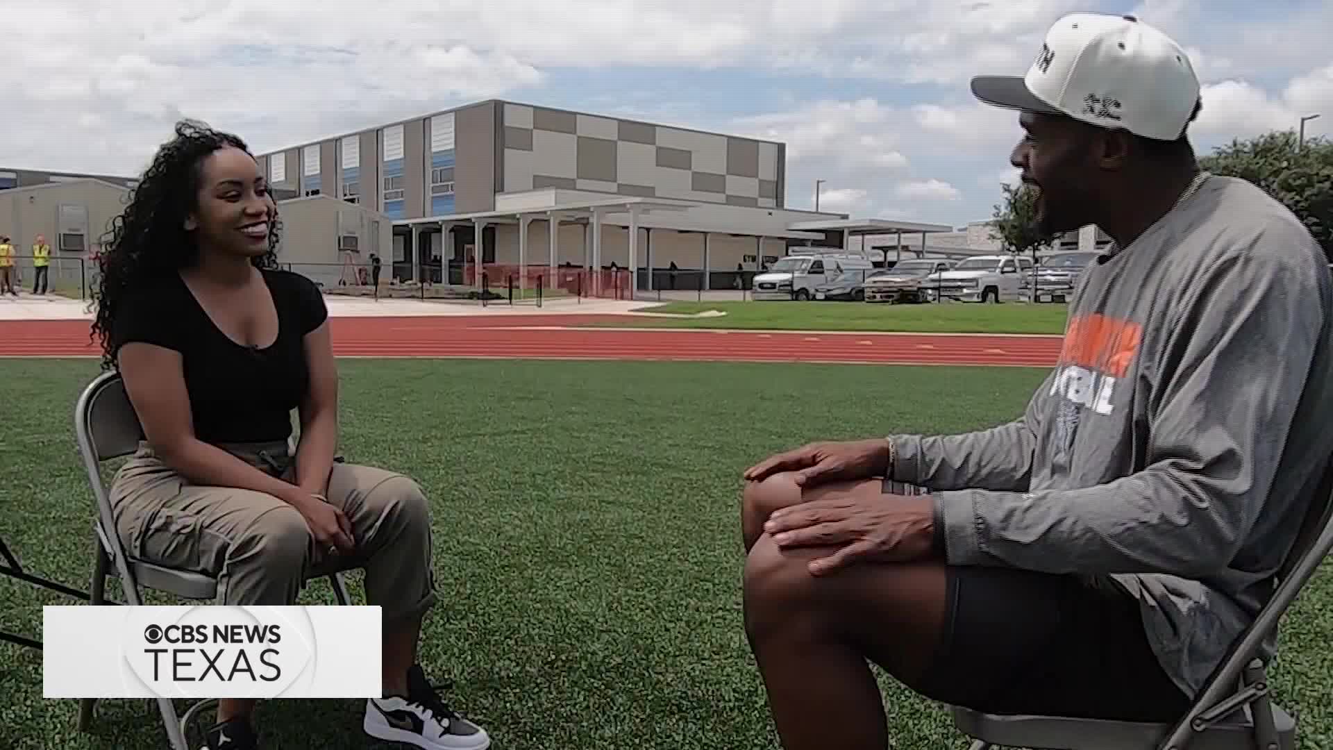 Former Dallas Cowboy-turned coach Brandon Carr instills scholar-athlete ...