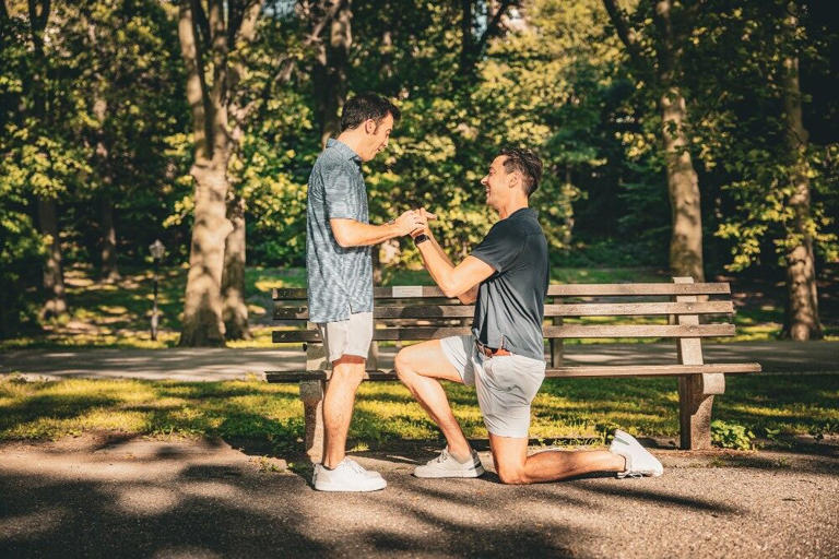 ABC reporter Will Ganss gets engaged with a sweltering New York proposal