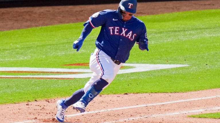 MLB: Alex Osuna hits his first home run in the Major Leagues during ...