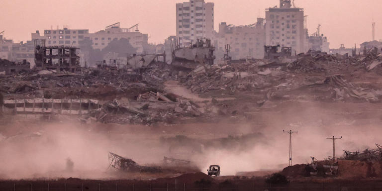 Israele, esercito nella periferia di Gaza City per preparare l'offensiva | Colpiti gli Houthi in ...