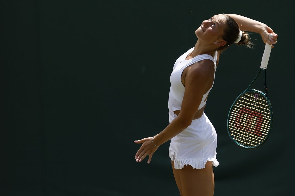 Stunning photos of elite women's tennis player Marta Kostyuk