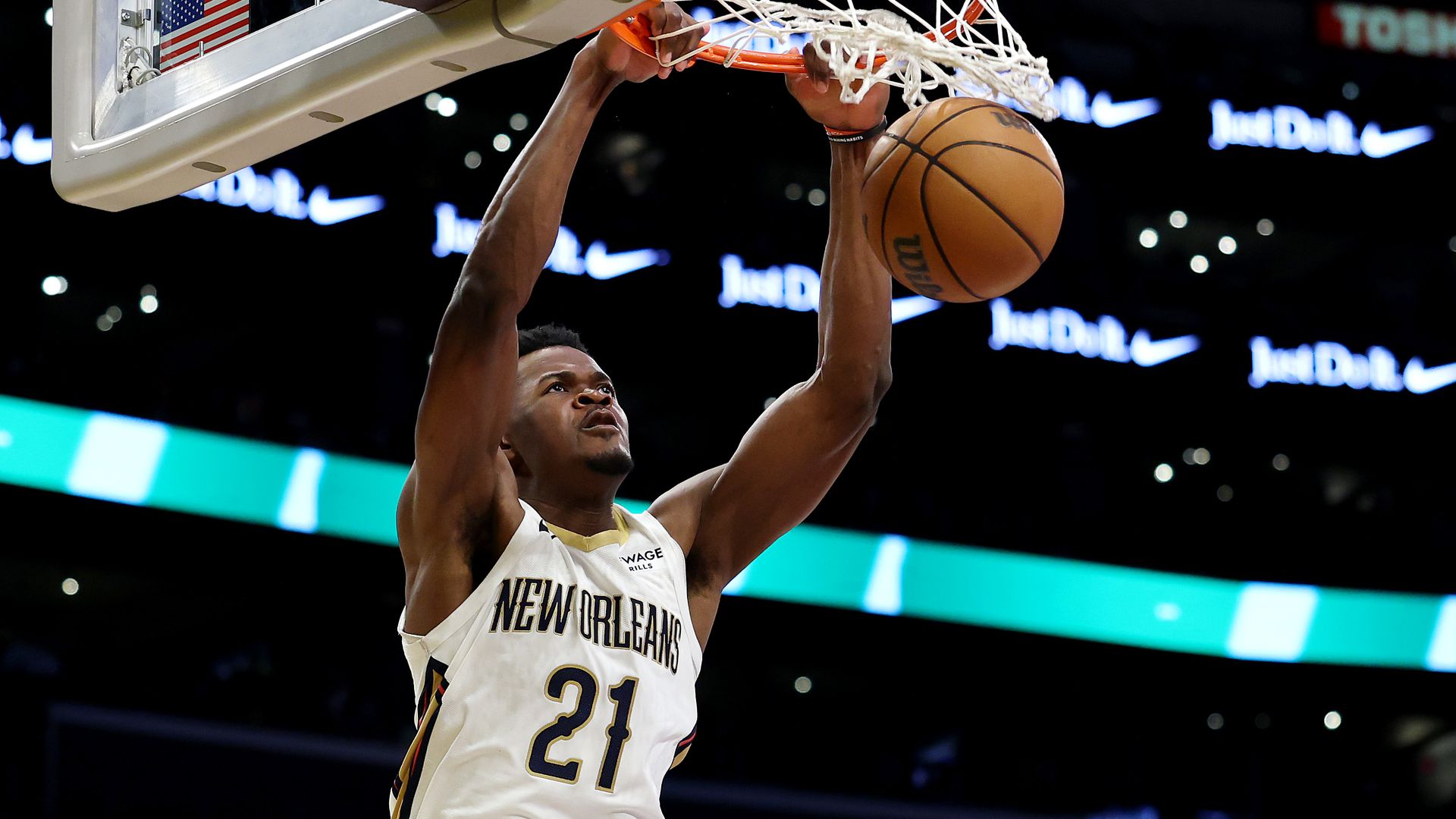 Report: Lakers have had trade talks for Nick Richards, Yves Missi ...