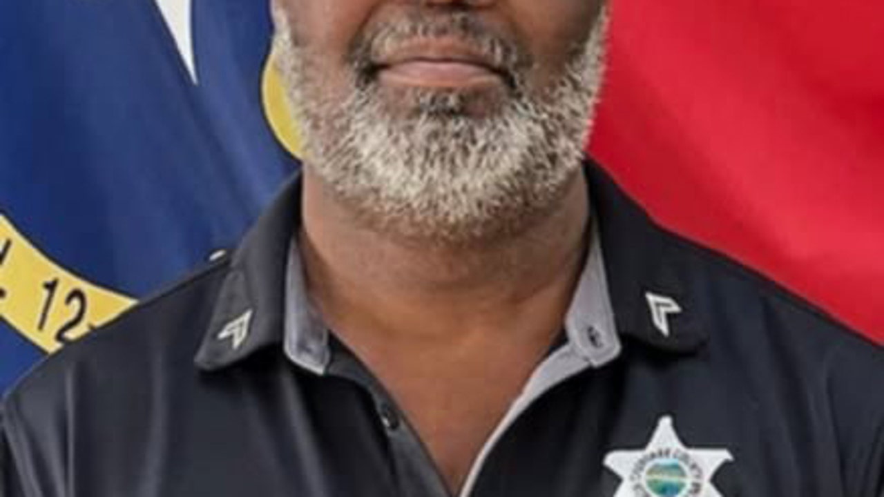 North Carolina detention officer killed; inmate escapes medical transport