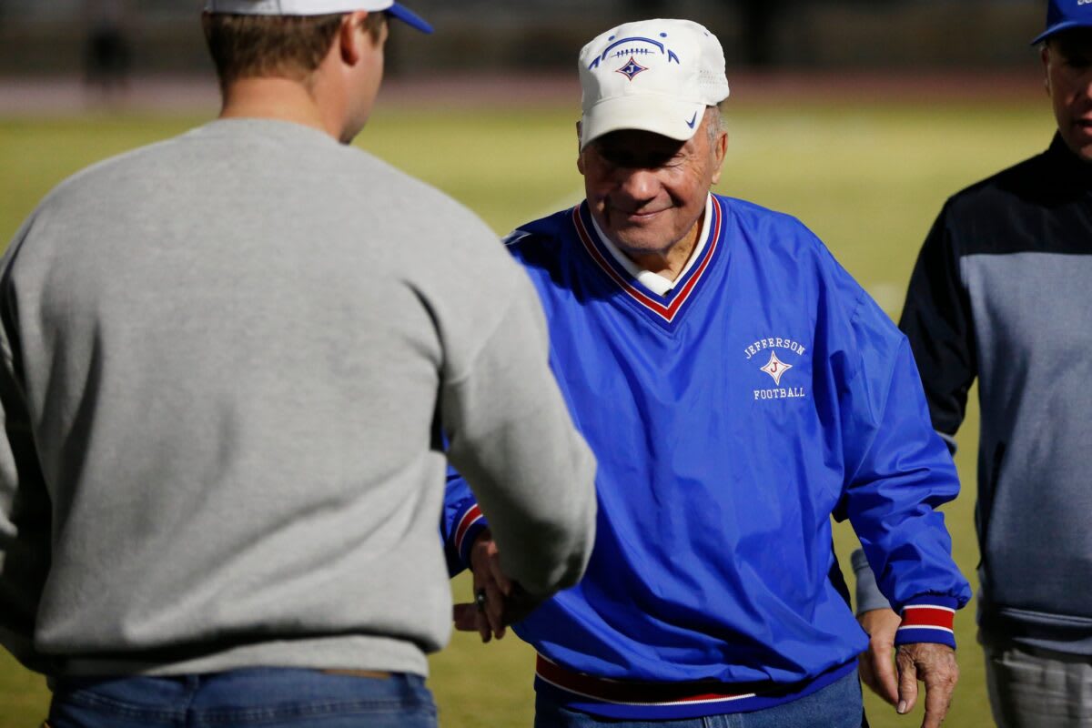 Legendary Georgia high school football coach passes away