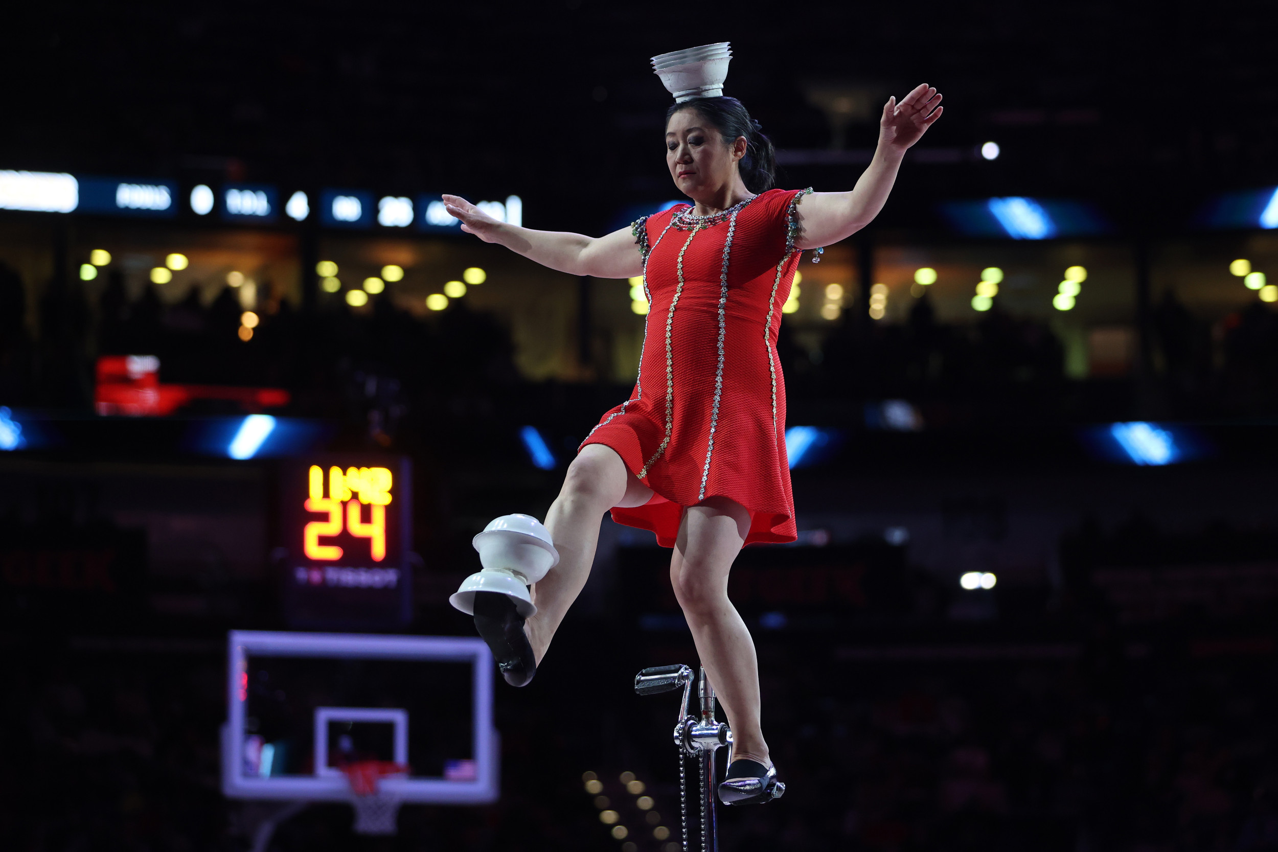 Fan-Favorite Halftime Act Red Panda Helped Off Court After Injury