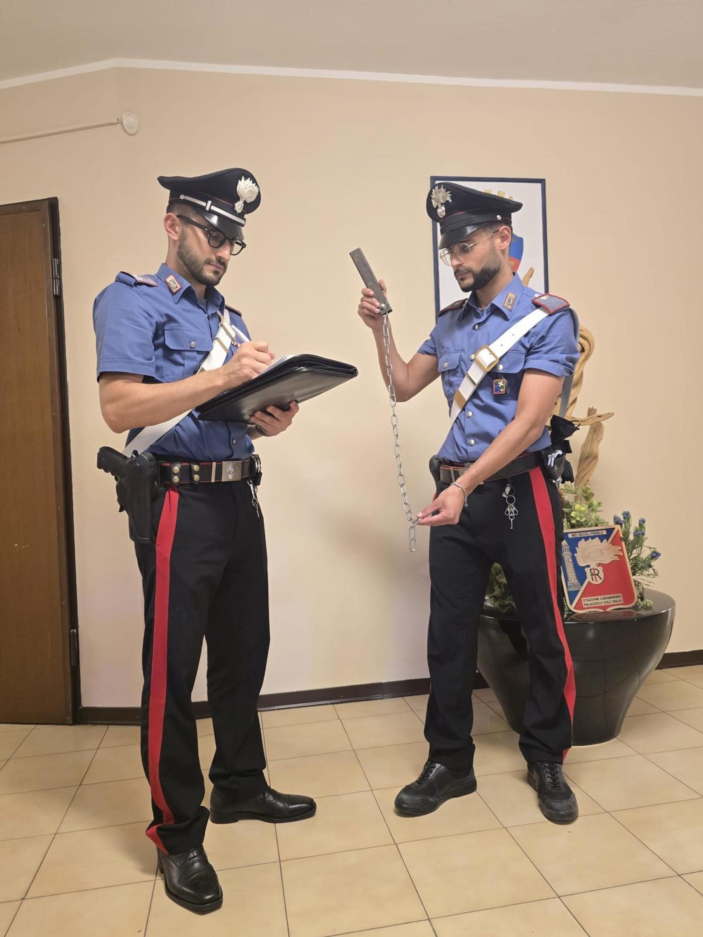 Tentata estorsione a coetaneo, arrestati due minori