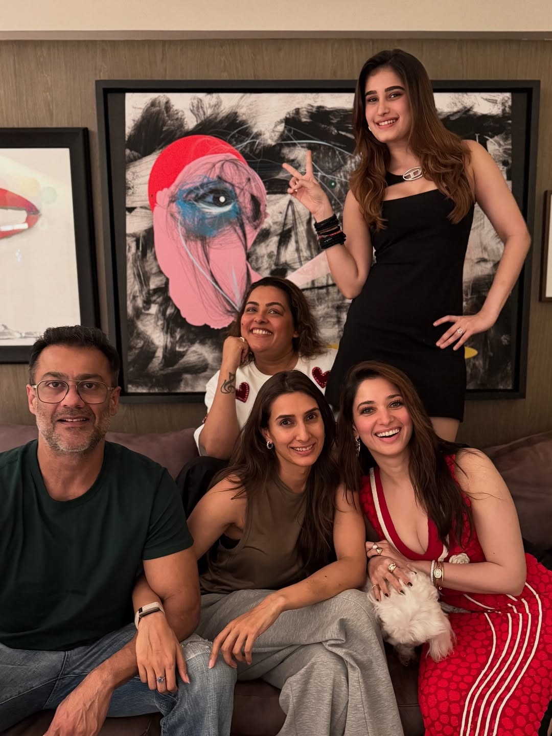 Rasha Thadani refuses to remove mask at airport, says she's unwell. Watch