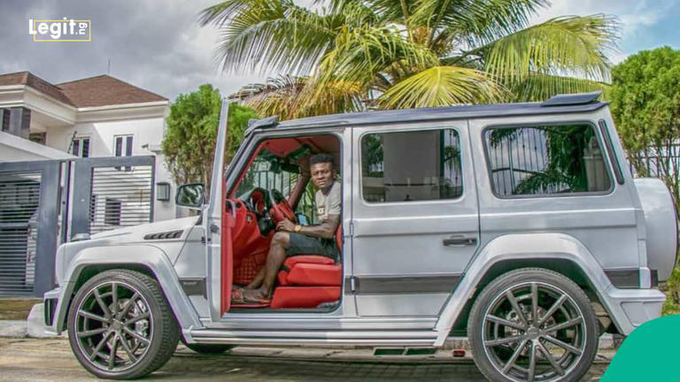 Obafemi Martins makes grand entrance in N400M Mercedes-AMG G63, caught ...