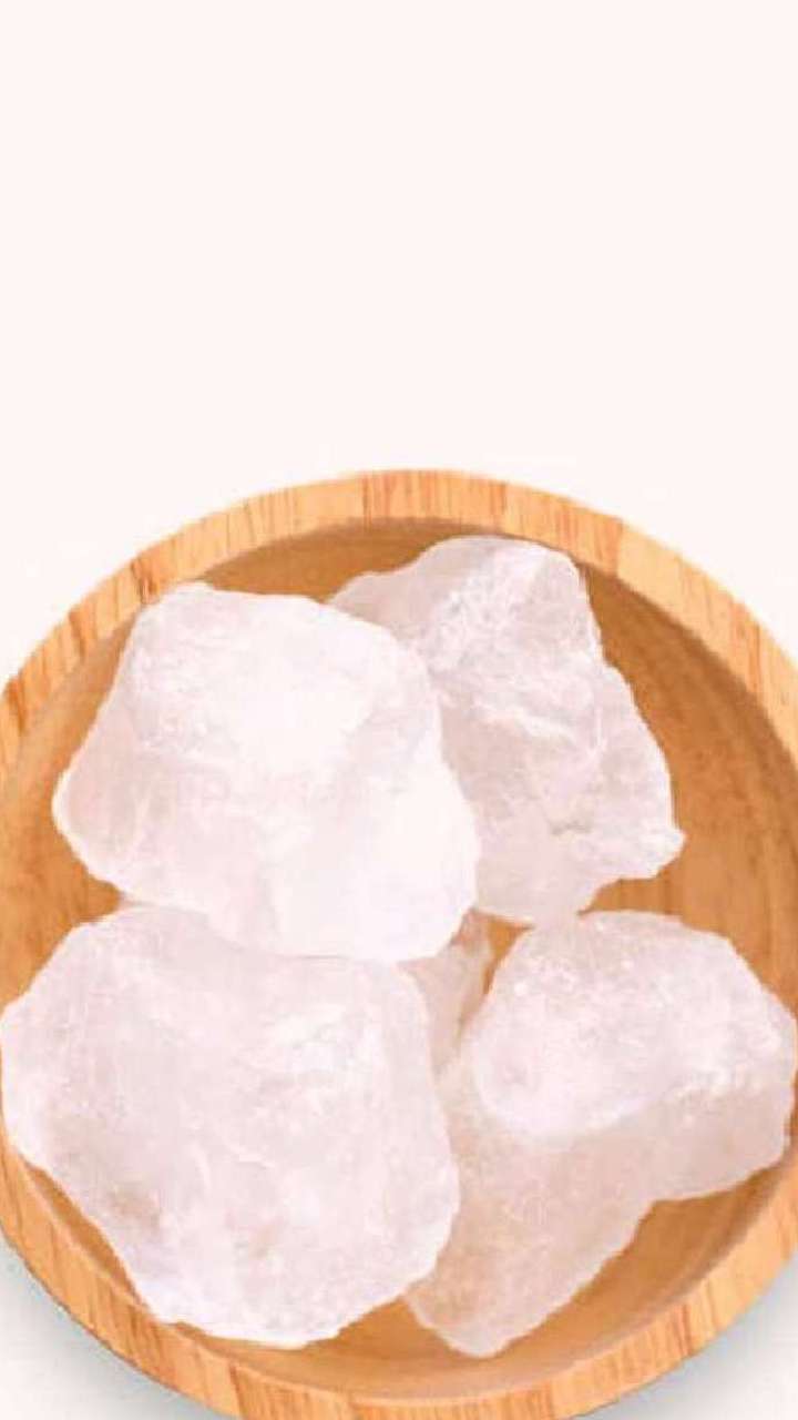 How to Use Fitkari for Hair Growth?