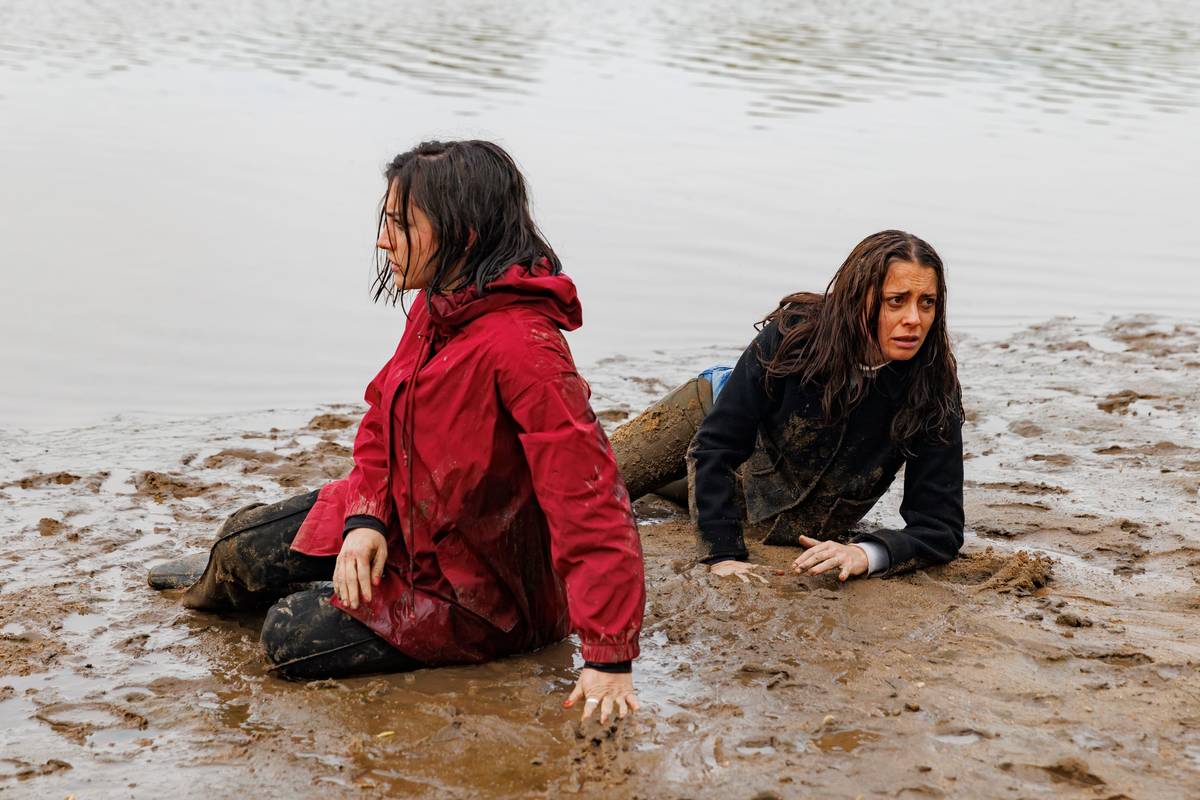 Beatriz e Sofia acordam presas numa ilha deserta: “Onde estamos?”