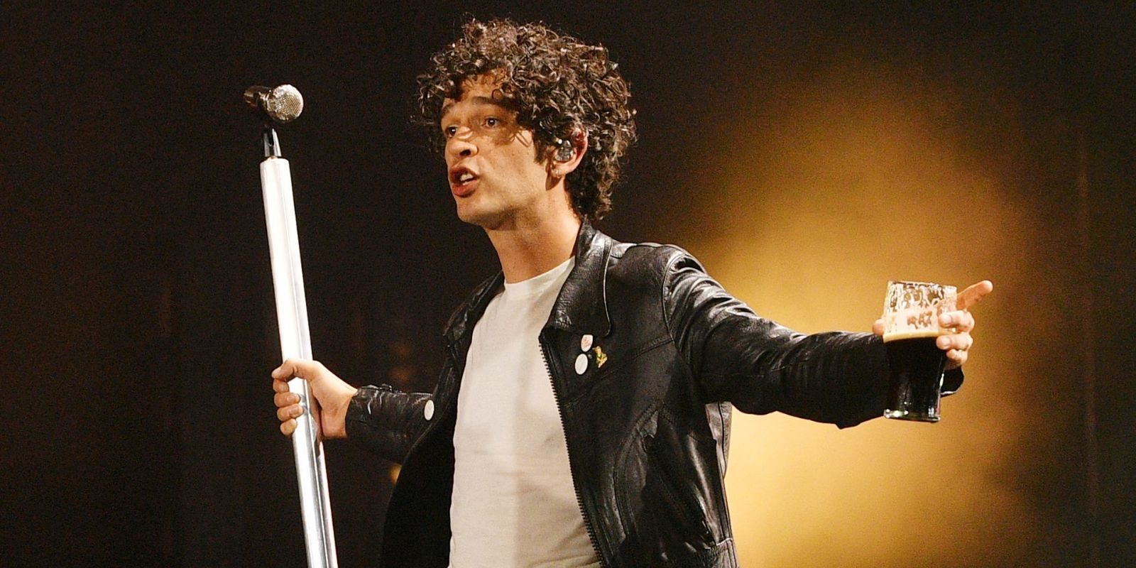 The 1975’s Frontman Matty Healy Appears to Taunt Ex Taylor Swift During ...