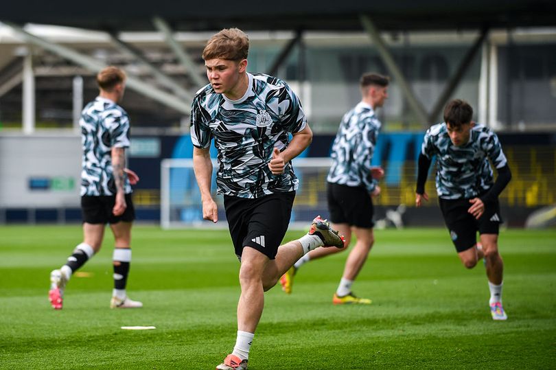 Newcastle United striker has unique advantage over rivals as he's urged ...