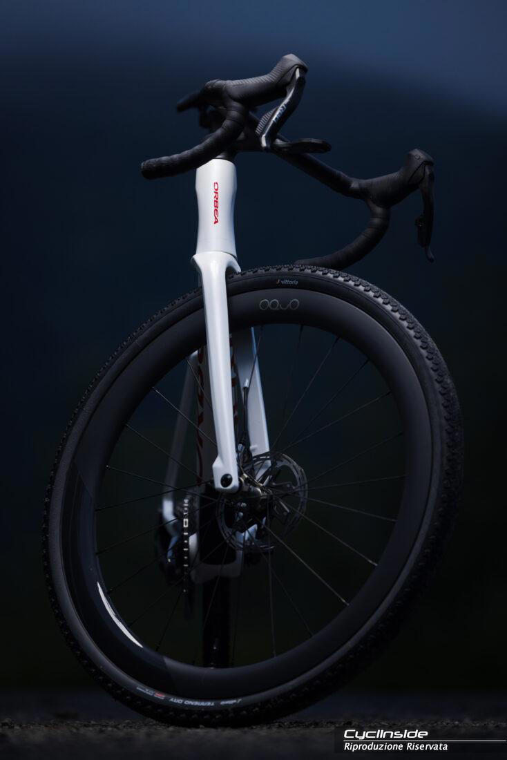 Orbea Terra Race: la gravel che pensa alle corse