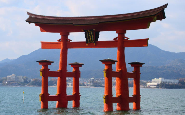 Nagasaki and Hiroshima: From Tragedy to Reconstruction