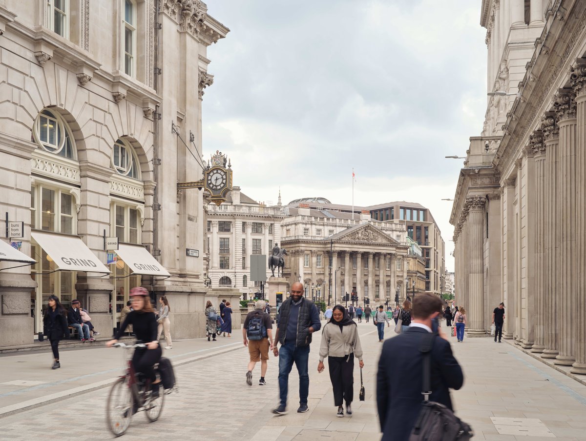 Ban on black taxis crossing Bank junction in heart of Square Mile to be ...