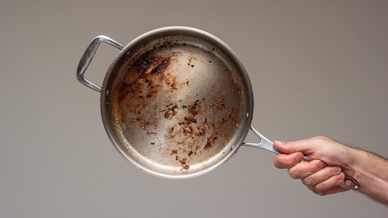Household Items You Should Be Cleaning With Coffee Grounds