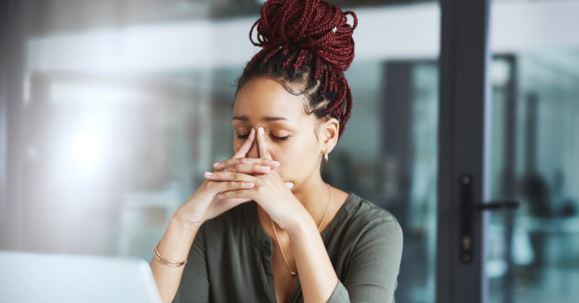 Americans are struggling with layoff anxiety: It's causing workers to ...