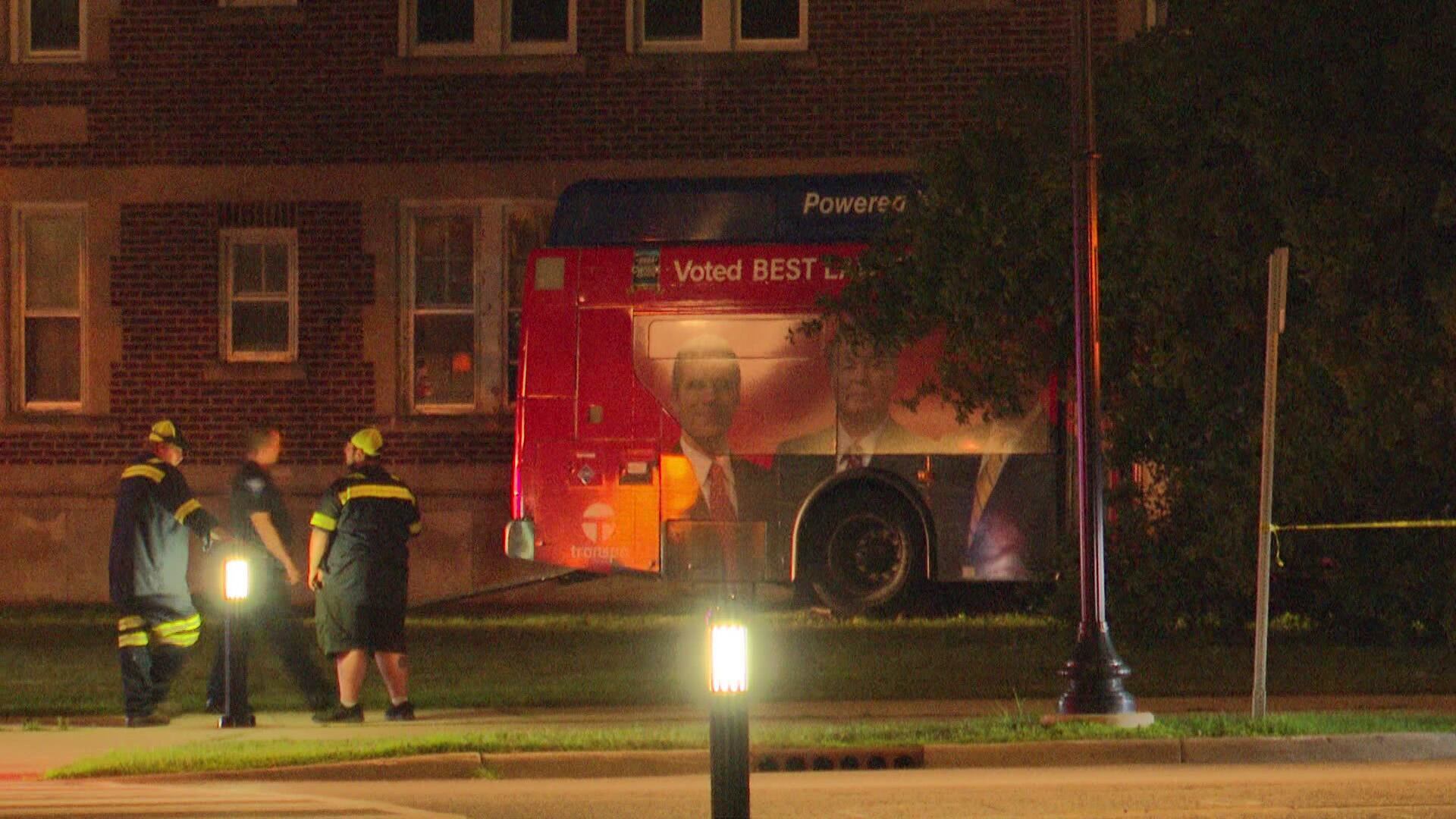 Transpo bus crashes into tree in South Bend after driver falls asleep ...