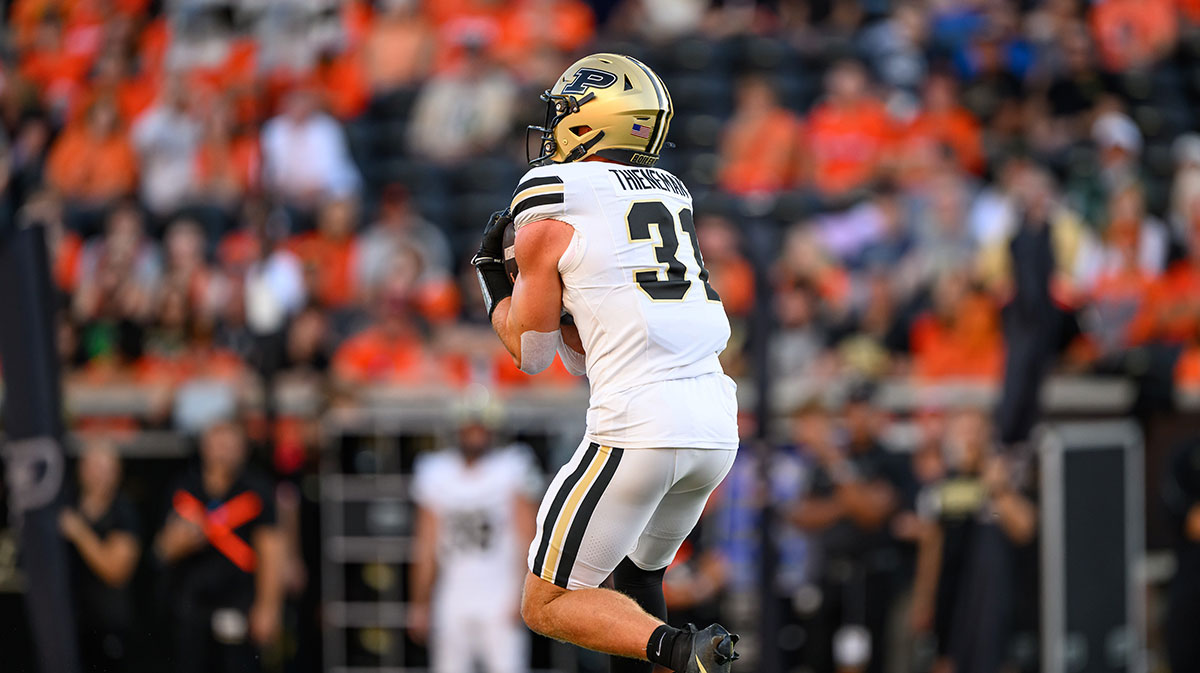 Oregon losing projected top-50 pick to the NFL draft