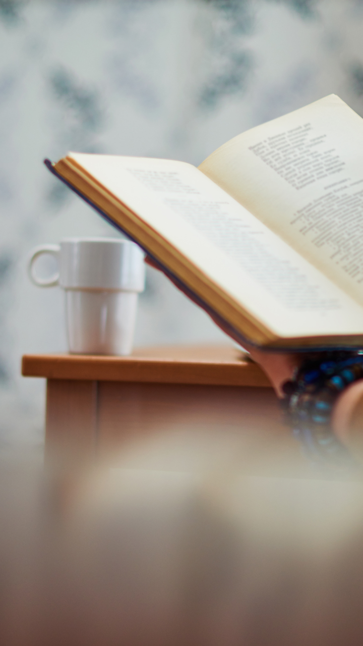 10 popular slim books that one can read over the weekend