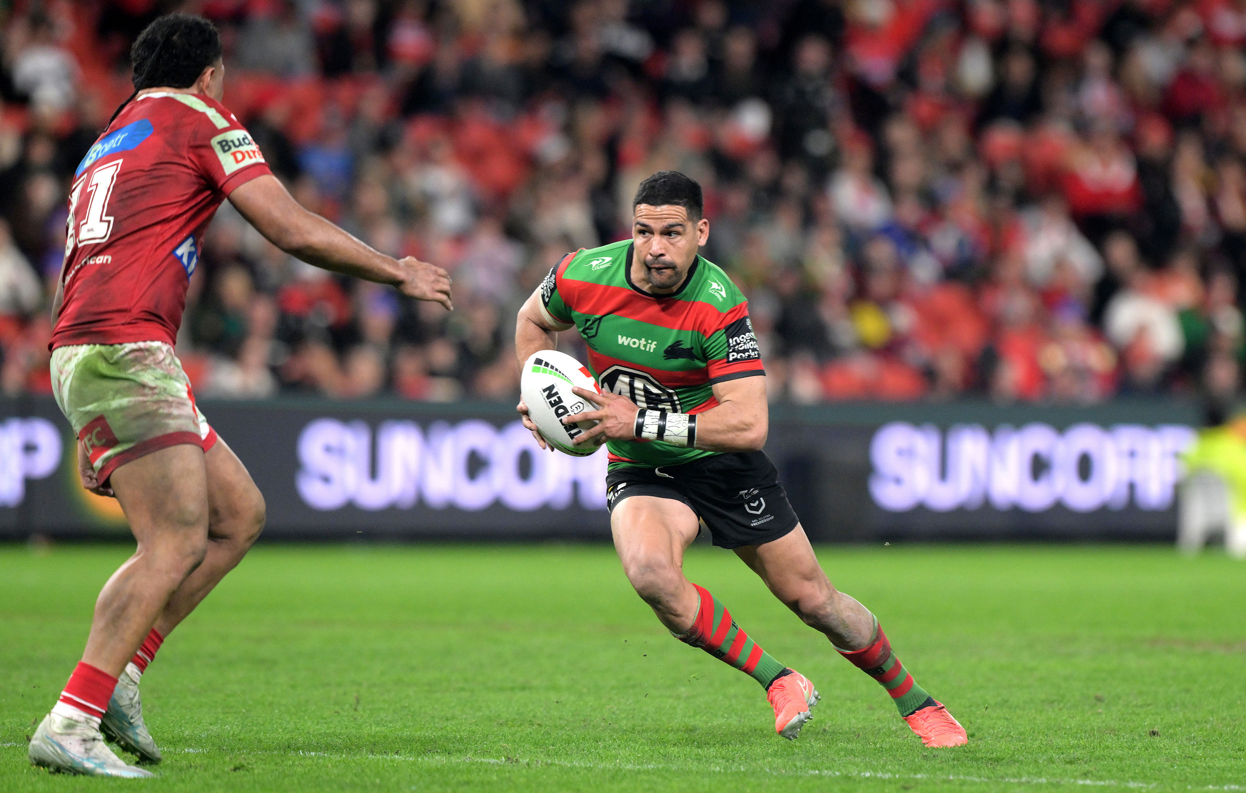 Rabbitohs gun signs new deal with November twist