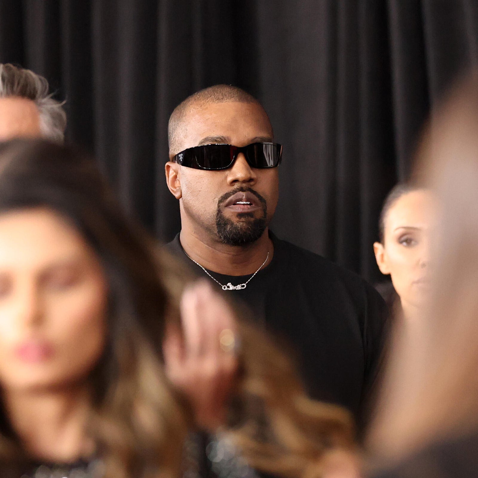 Australia revokes Ye's entry visa over his "Heil Hitler" song
