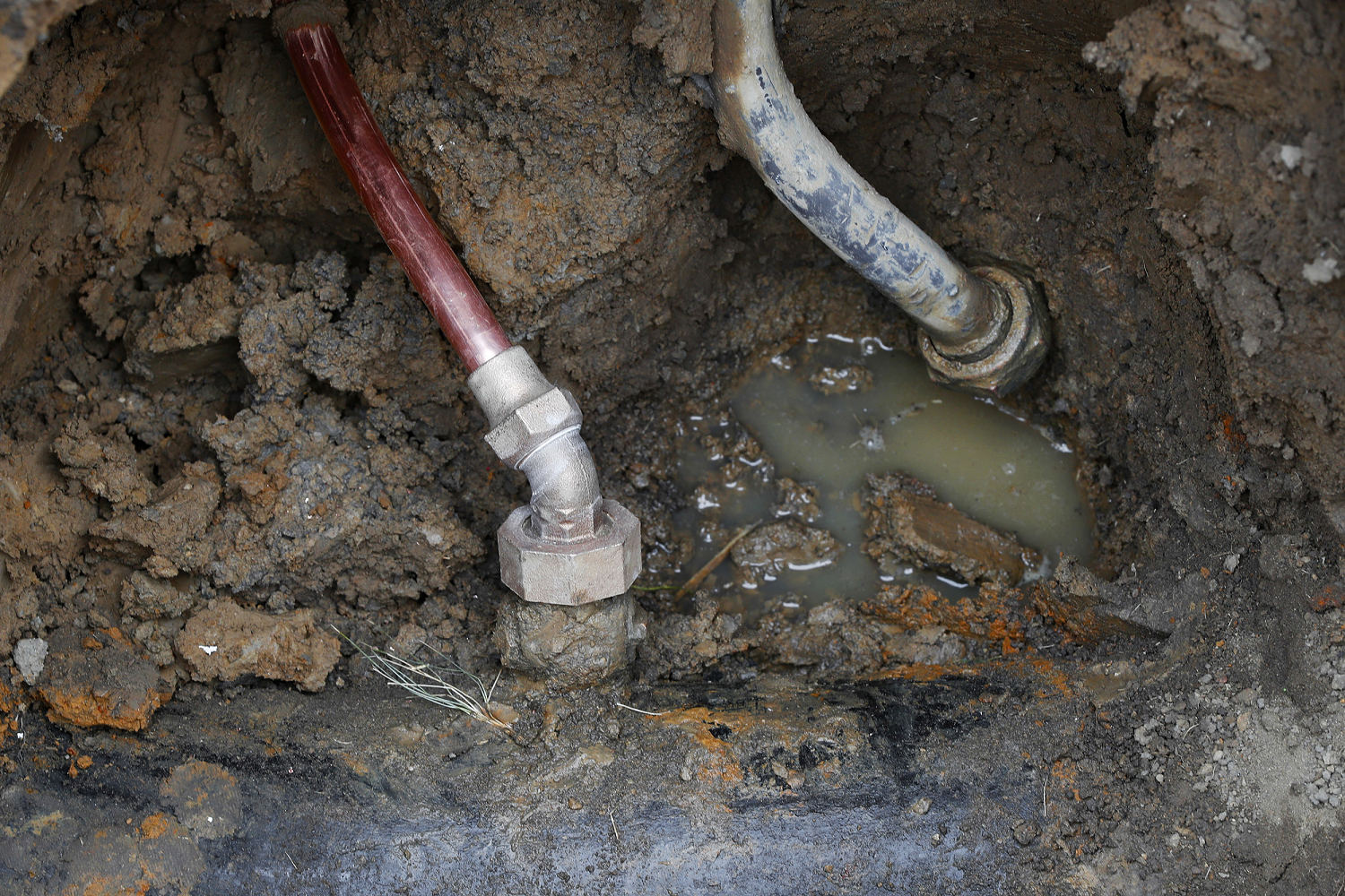 Flint replaces most lead pipes, 10 years after the Michigan water crisis