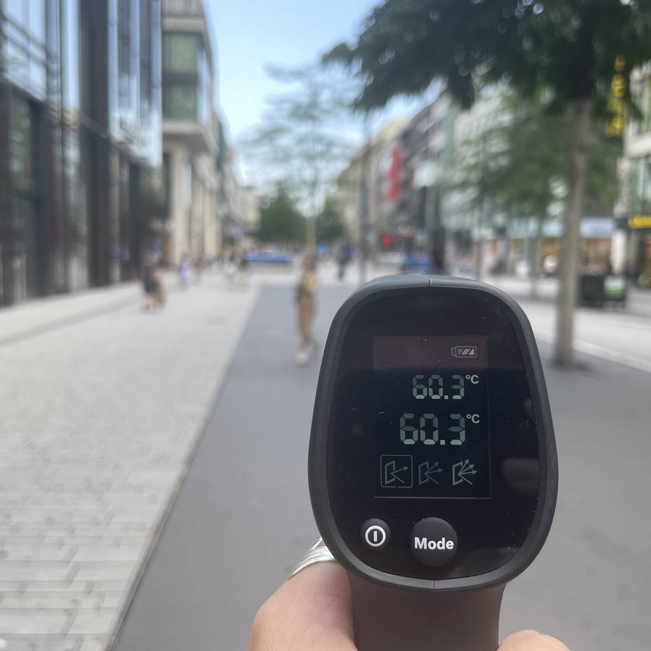 Bis zu 60 Grad auf dem Pflaster – die Schadowstraße ist ein Hitze-Hotspot