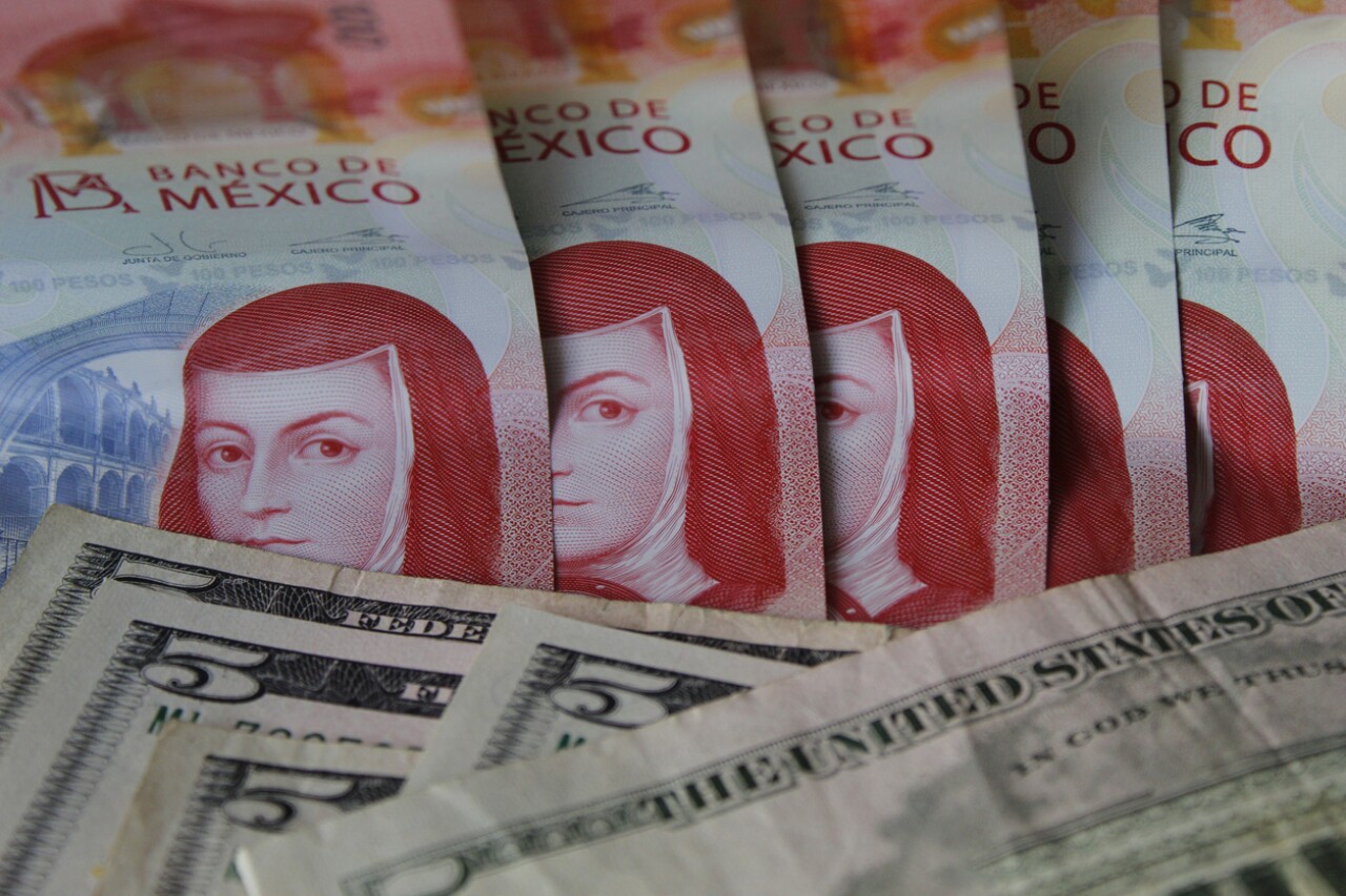 Peso retrocede por signos de renovadas tensiones comerciales entre EU y ...