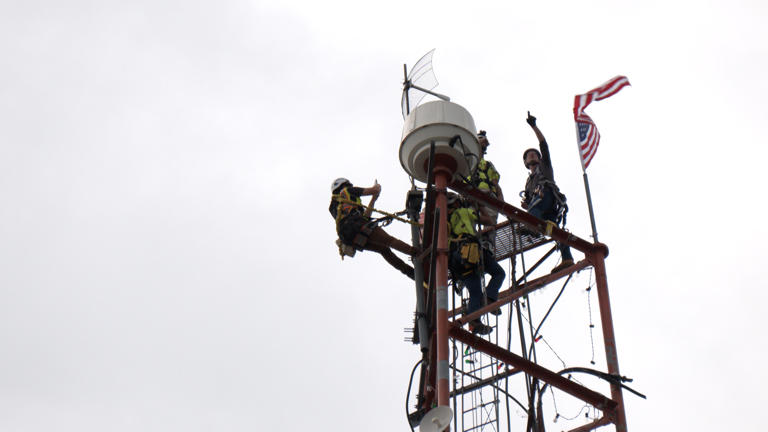 FCC chairman climbs 200-foot Nexstar tower, lays out policy agenda