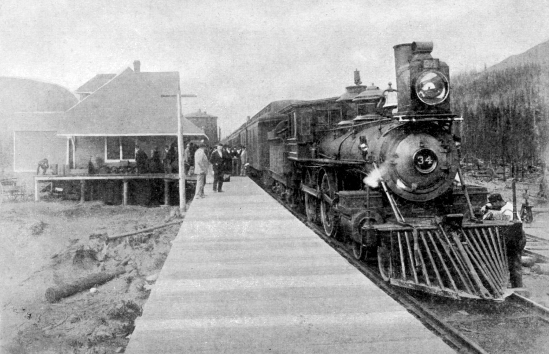 INCREDIBLE black and white images of the world's first trains and railroads