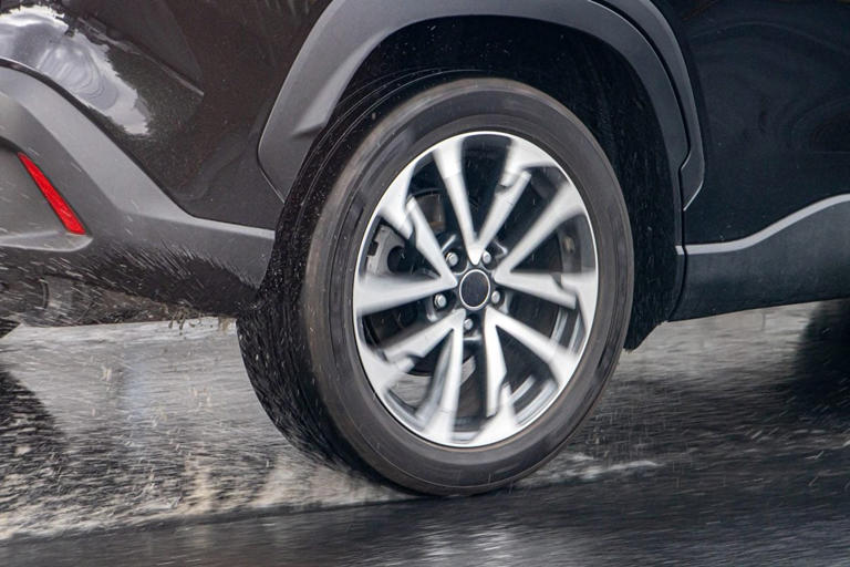 Ever Hydroplaned? Here’s Why It Happens—and How to Stop It