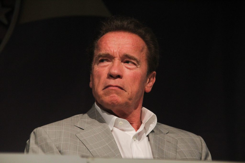 Man drops crash claims vs. Christopher, Arnold Schwarzenegger