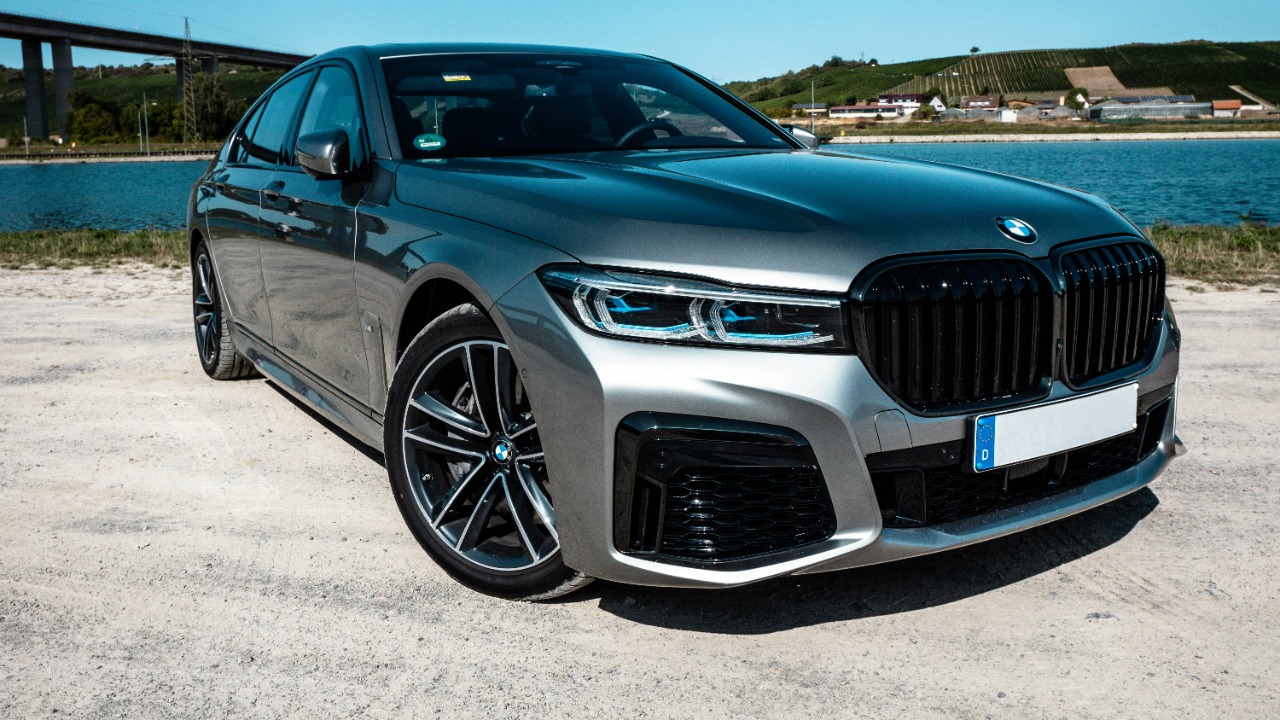 7 Cars With the Most Useless Options