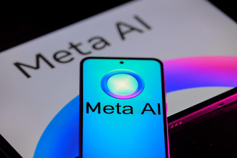 Meta denies report that CEO Mark Zuckerberg offered top AI talent up to ...