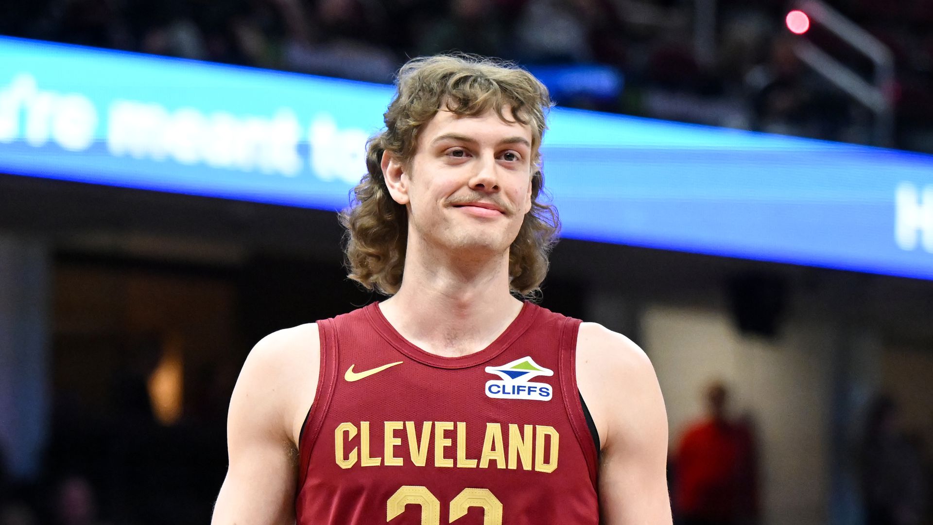 Cleveland Cavaliers officially sign Luke Travers to two-way deal