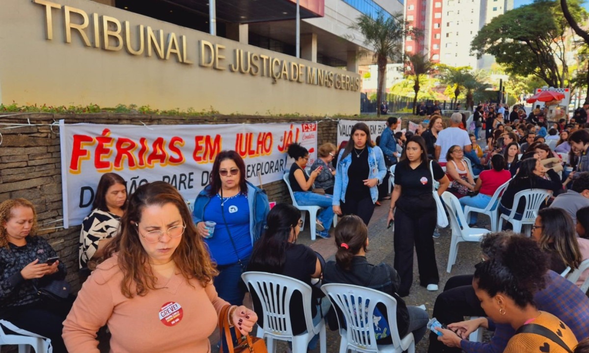BH: novo protesto da Educação complica trânsito na Afonso Pena nesta quarta