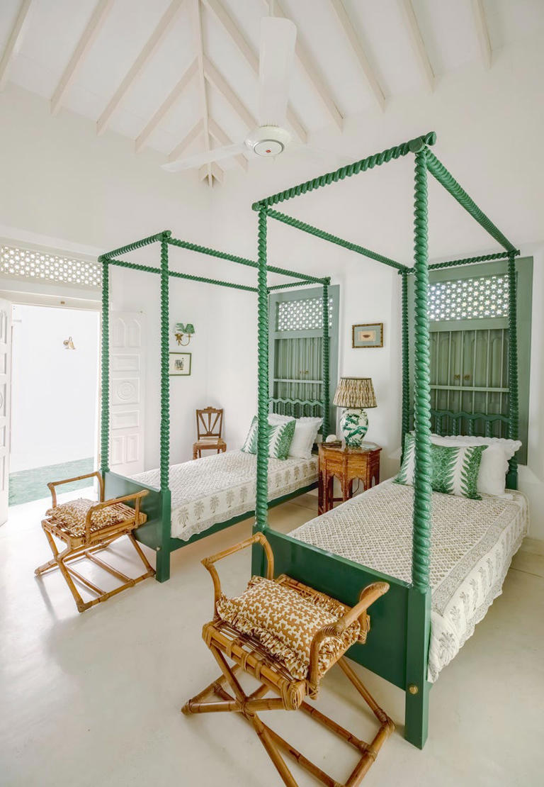 Tennis-core is still going strong—here's how to tastefully rally behind ...