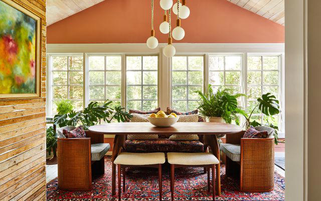Dining Room Paint Colors That Set the Mood for Meals and Gatherings