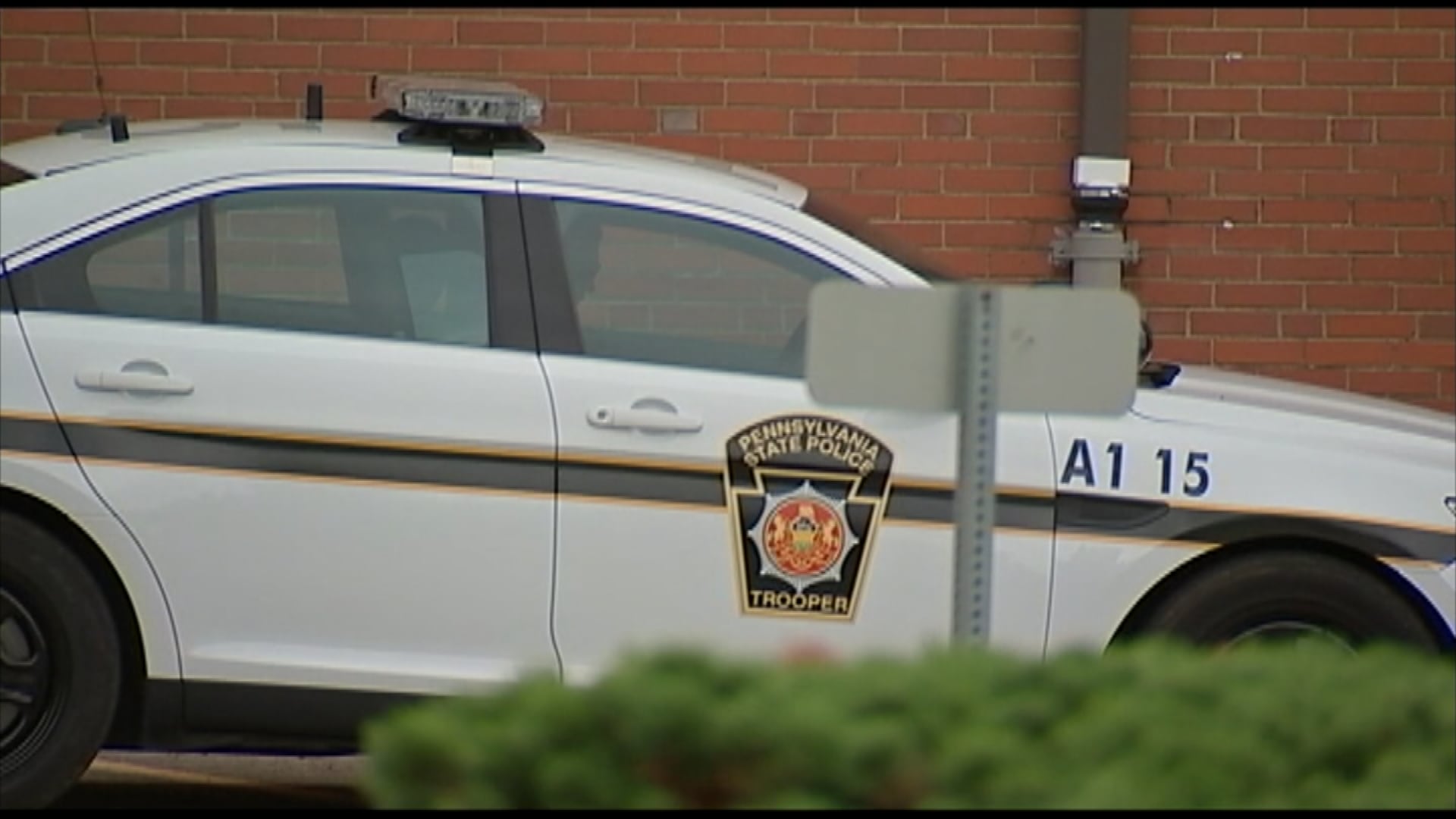 Box of chicken wings helps police identify man accused of fleeing ...