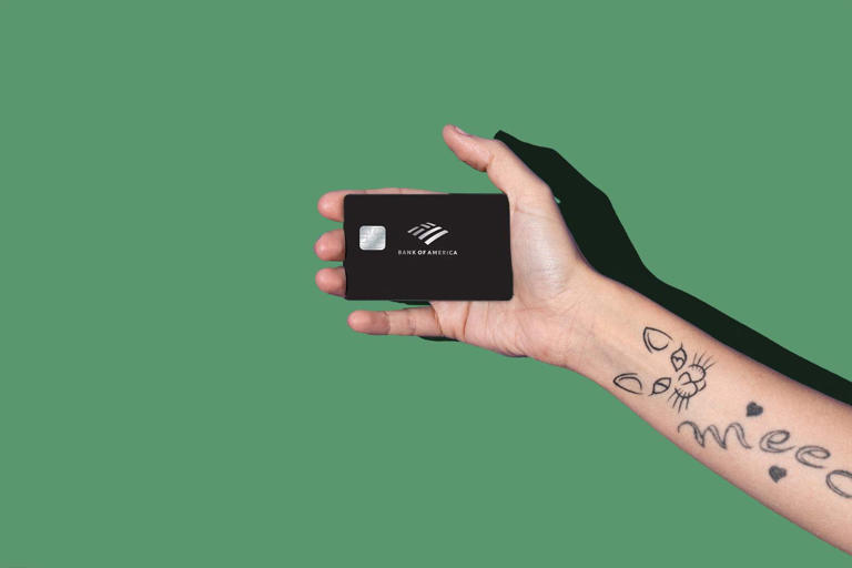 12 credit cards that offer Priority Pass airport lounge access