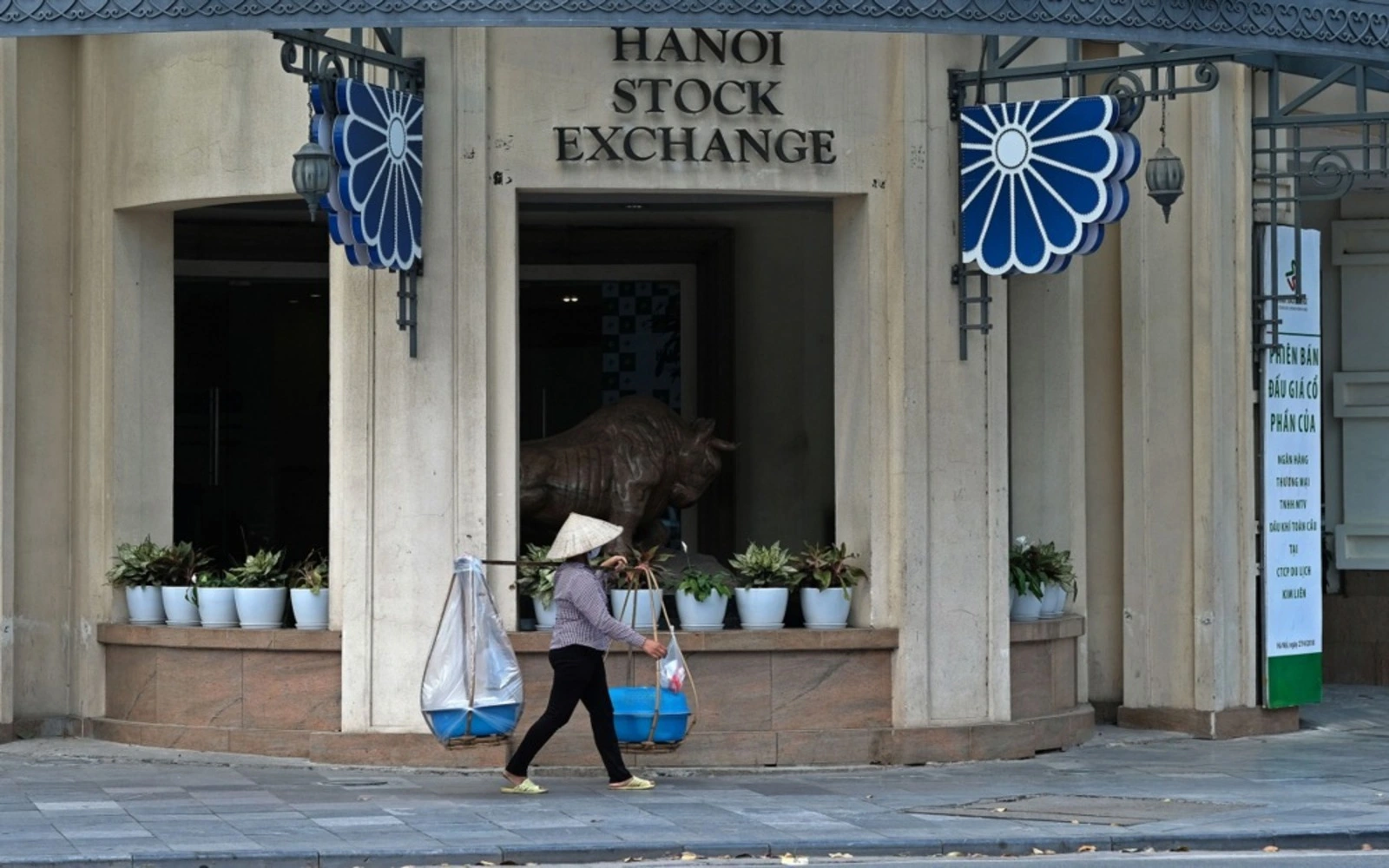 Vietnam posts 7.5% growth in first half of 2025